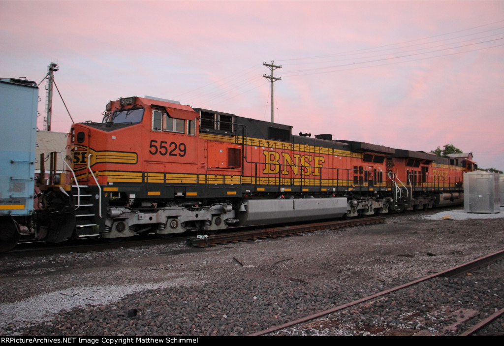 BNSF 5529